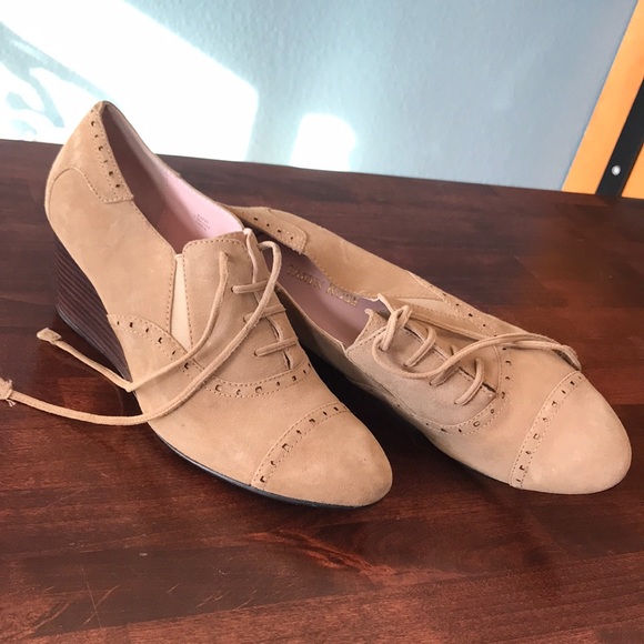 Taryn Rose | Shoes | Taryn Rose Brown Laceup 85m Brogue Wedges Oxfords ...